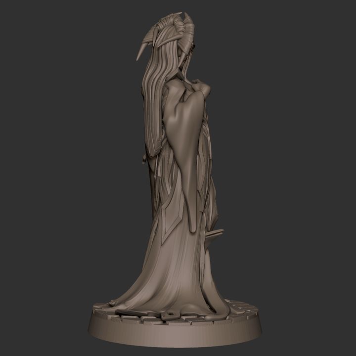 3D Printable Drow Matron by Bite the Bullet